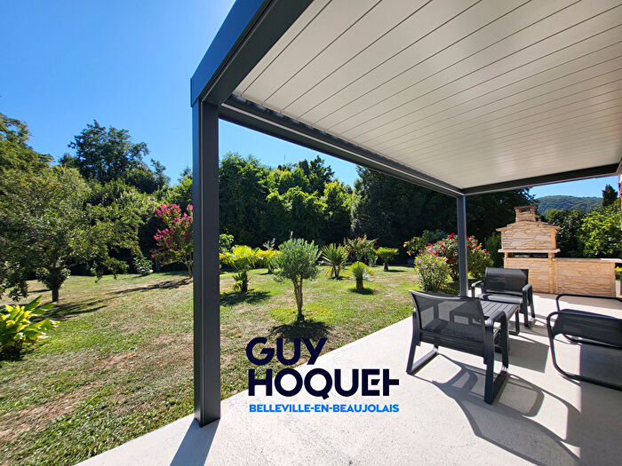 Maison à vendre - Lantignié - 5 pièces - 3 chambres