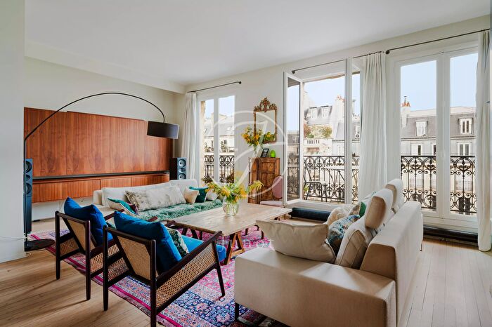 Appartement à vendre - Paris e , Rennes - 5 pièces - 3 chambres