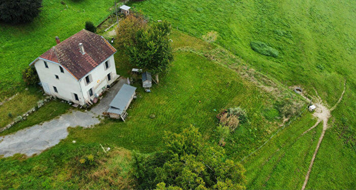 Maison à vendre - Saint-Laurent-du-Pont - 5 pièces - 4 chambres