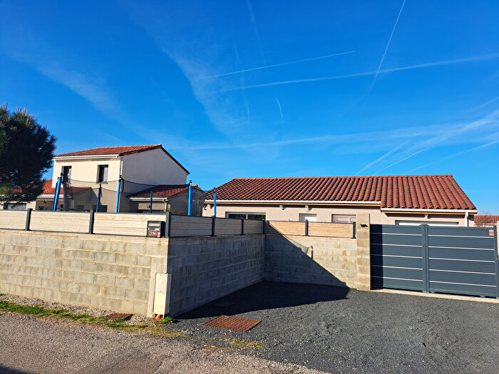 Maison à vendre - Châteauneuf-sur-Isère - 5 pièces - 3 chambres