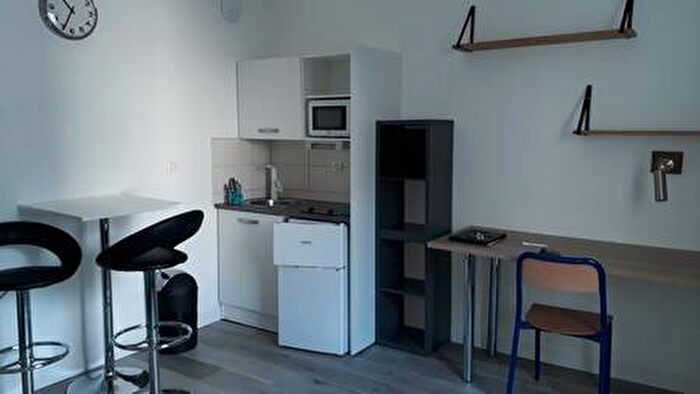 Appartement à louer - Montet-Octroi, Vand uvre-lès-Nancy - 1 pièce