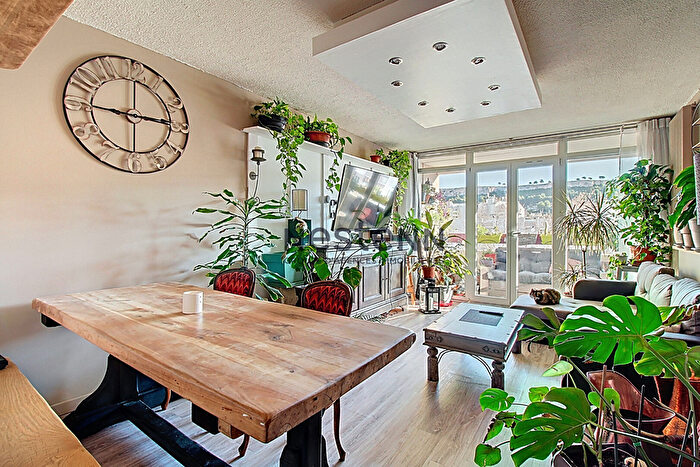 Appartement à vendre - Vitrolles - 4 pièces - 3 chambres