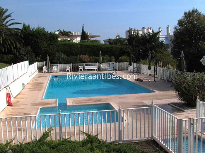 Appartement à vendre - Antibes, Antibes-les-Pins, Trianon, Le Fournel, Peyregoue - 4 pièces - 2 chambres