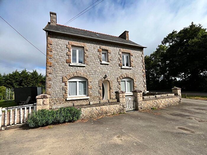 Maison 5 pièces à Caulnes, à vendre