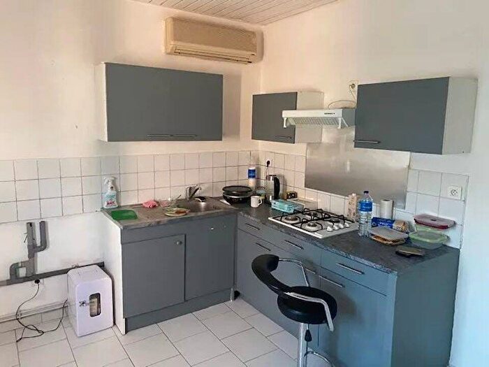 Appartement à louer - Miramas - 2 pièces - 1 chambre