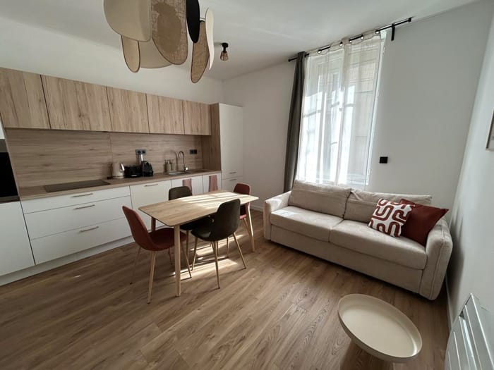 Nantes, Hauts-Pavés, Saint-Pasquier, Saint-Félix, Université : Appartement 2 pièces à louer