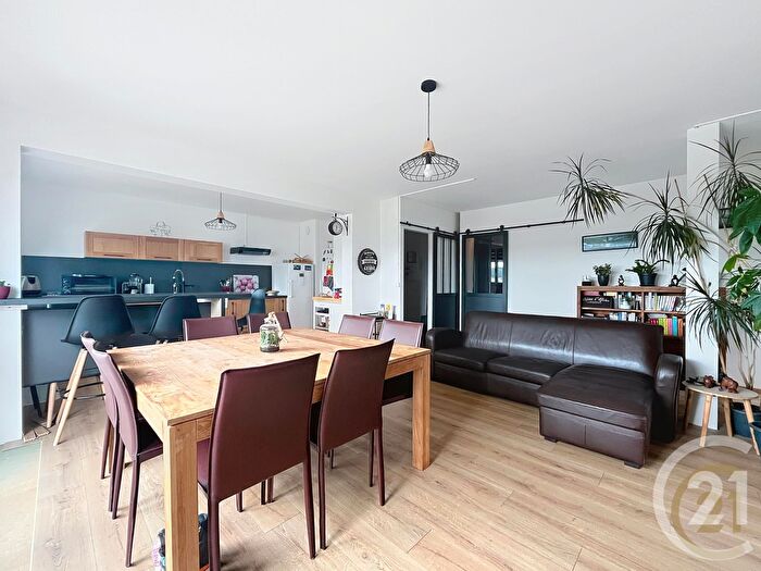 Appartement à vendre - Déville-lès-Rouen - 3 pièces - 2 chambres