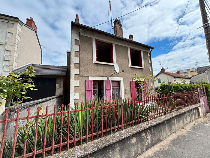 Bourges, Centre-ville, Charlet, Lahitolle, Pignoux, Sembat - Maison 3 pièces à vendre