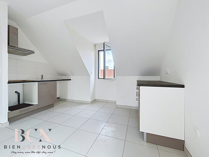 Villaines-sous-Bois : Appartement 2 pièces à louer