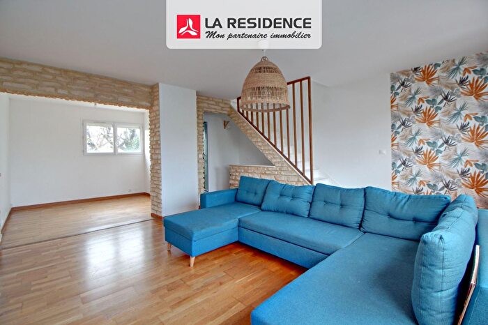 Maison à vendre - Villepreux - 5 pièces - 4 chambres