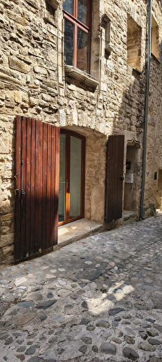 Saint-Martin-de-Londres : Appartement 1 pièce à louer