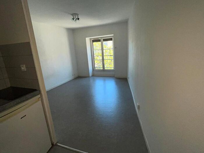 Appartement à louer - Clermont-Ferrand, Jaude, Fontgiève Saint-Alyre - 1 pièce