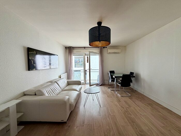 Appartement à louer - Sète, Centre-ville - 2 pièces - 1 chambre