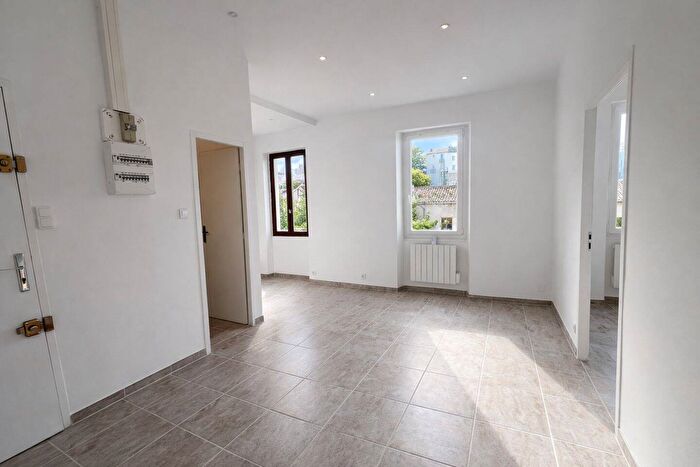 Appartement à louer - Marseille ème arrondissement - 2 pièces - 1 chambre