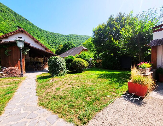 Maison à vendre - Doussard - 10 pièces - 7 chambres