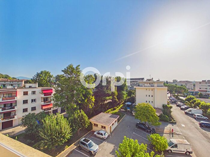 Appartement 1 pièce à Mandelieu-la-Napoule, Capitou, à louer