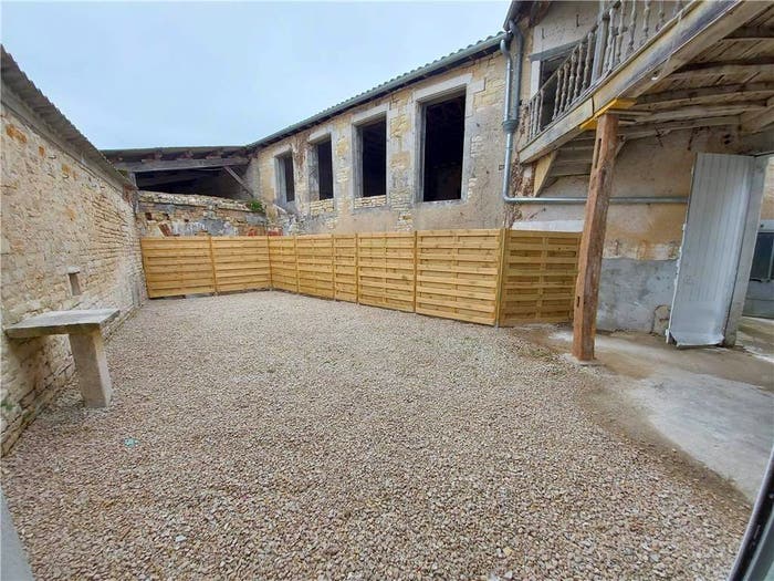 Aigre - Maison 4 pièces à louer