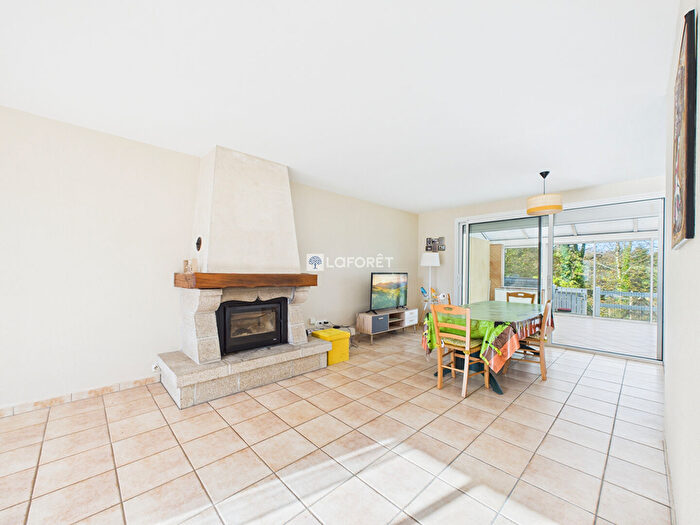 Maison à vendre - Pluguffan - 7 pièces - 5 chambres