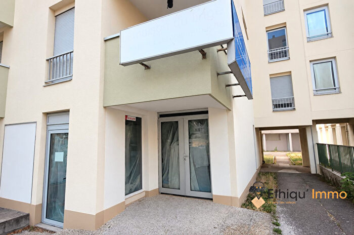 Chaumont, Centre-ville, Faubourg : Appartement 2 pièces à vendre