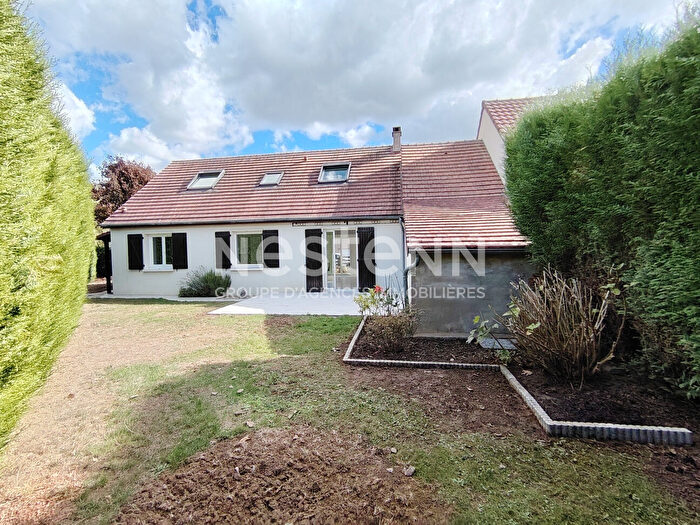 Voisins-le-Bretonneux - Maison 6 pièces à vendre