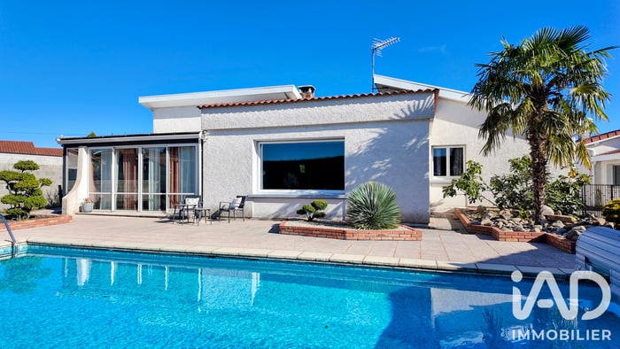 Maison 5 pièces à vendre à Veauche