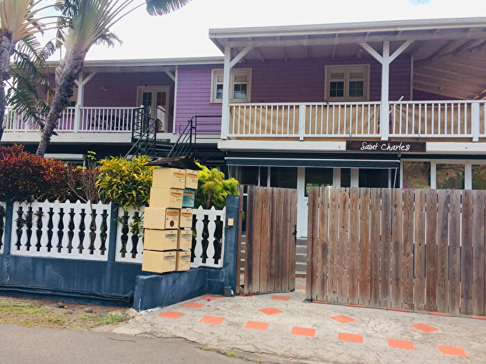 Appartement à louer - Case-Pilote - 4 pièces - 3 chambres