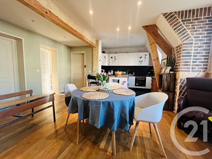 Appartement à vendre - Lisieux, Centre-ville - 4 pièces - 3 chambres