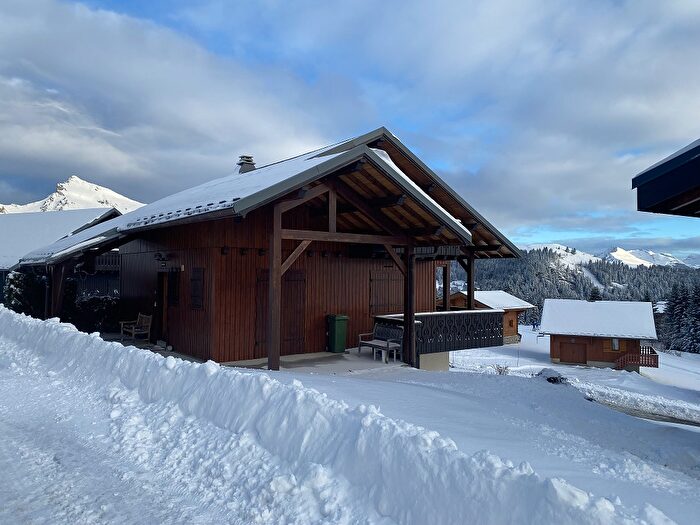 Maison à vendre - Taninges - 5 pièces - 4 chambres