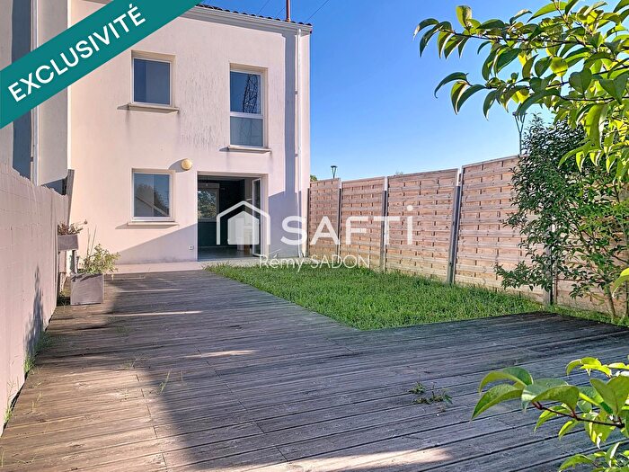 Maison à vendre - Saint-Médard-en-Jalles, Centre-ville - 2 pièces - 1 chambre