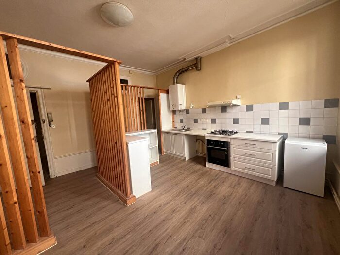 Appartement à louer - Le Puy-en-Velay, Centre-ville - 2 pièces - 1 chambre