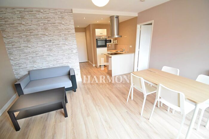 Appartement à louer - Pau, Centre-ville - 2 pièces - 1 chambre