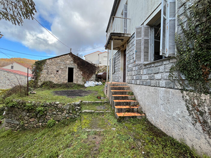 Maison à vendre - Bastelica - 6 pièces - 5 chambres