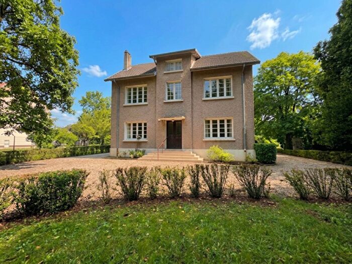 Briey : Maison 10 pièces à vendre