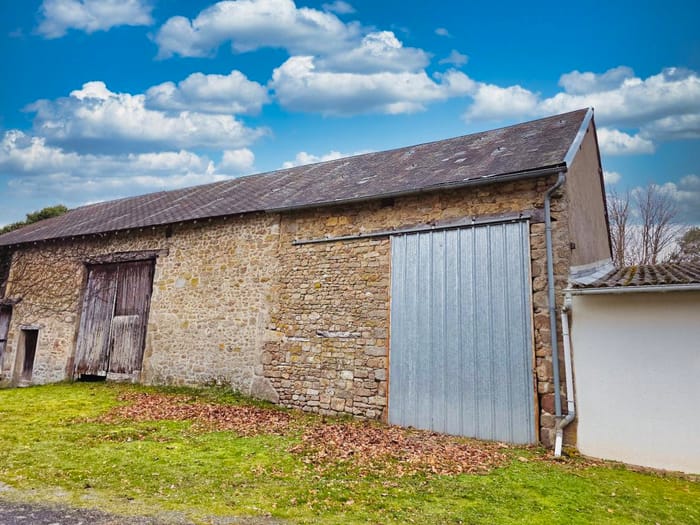 Maison 1 pièce à vendre à Saint-Étienne-de-Fursac