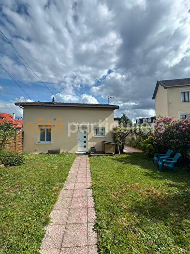 Aulnay-sous-Bois, Vieux Pays, Roserai, Bourg : Maison 4 pièces à vendre