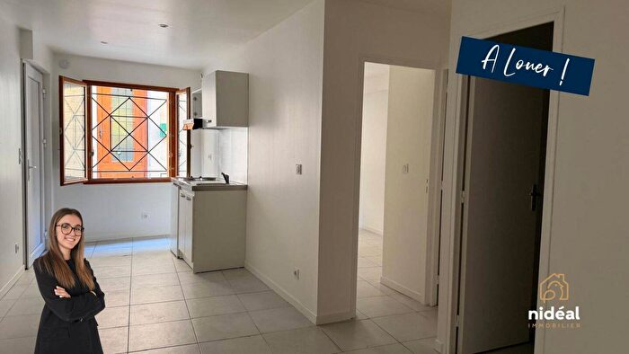 Appartement à louer - Sommières - 2 pièces - 1 chambre