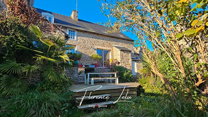 Maison à vendre - Quintin - 6 pièces - 4 chambres