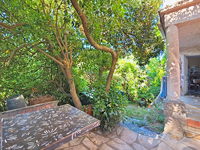 Vence, Vosgelade, Sainte-Anne - Appartement 2 pièces à vendre