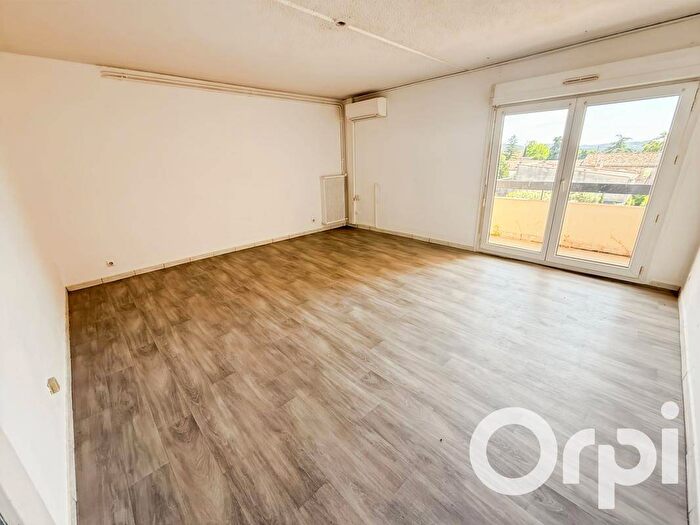 Est, Bollène - Appartement 4 pièces à louer