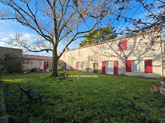 Maison à vendre - Château-dOlonne, Le Petit Paris, Le Village du Bois de Saint-Jean - 8 pièces - 5 chambres