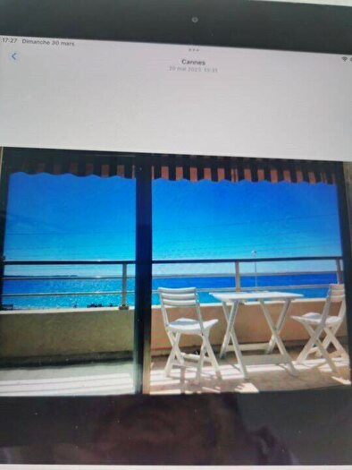 Appartement à louer - Croix des Gardes, Cannes - 3 pièces - 2 chambres