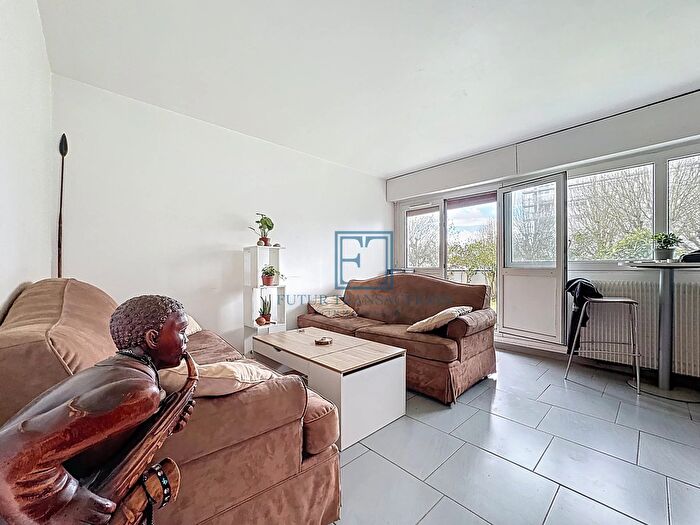 Appartement à vendre - Trappes, La Plaine de Neauphle - 4 pièces - 3 chambres