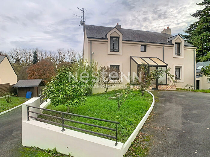 Maison à vendre - Seiches-sur-le-Loir - 10 pièces - 4 chambres