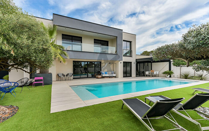 Meyzieu, Nord Ouest : Maison 6 pièces à vendre
