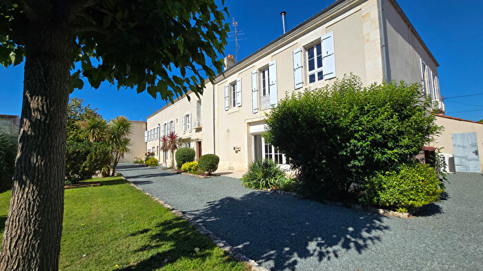 La Rochelle, Laleu, La Pallice, La Rossignolette, Vaugouin - Maison 11 pièces à vendre