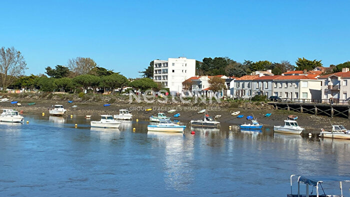 Maison à vendre - Saint-Gilles-Croix-de-Vie - 5 pièces - 3 chambres