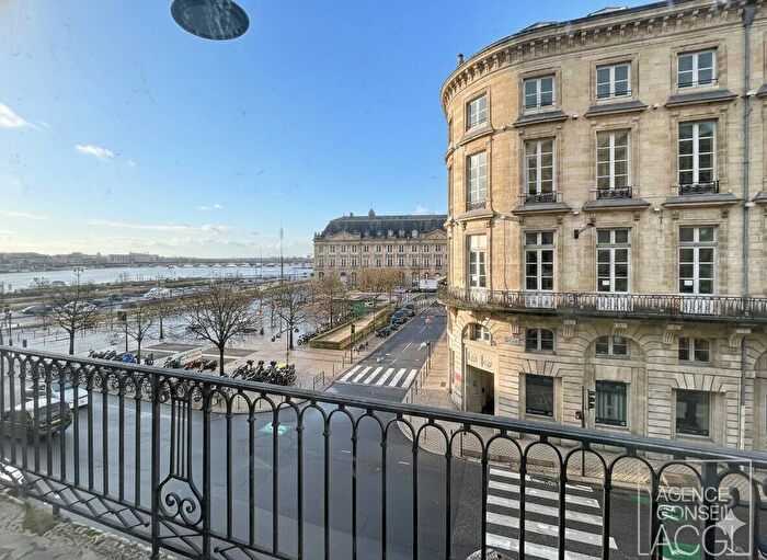 Appartement à louer - Centre ville, Bordeaux - 3 pièces - 2 chambres