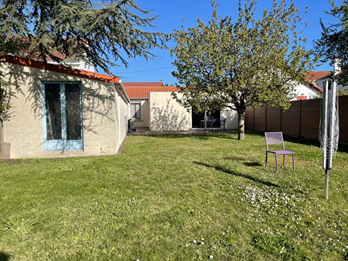 Maison à vendre - Saint-Sébastien-sur-Loire, Ouest - 5 pièces - 3 chambres