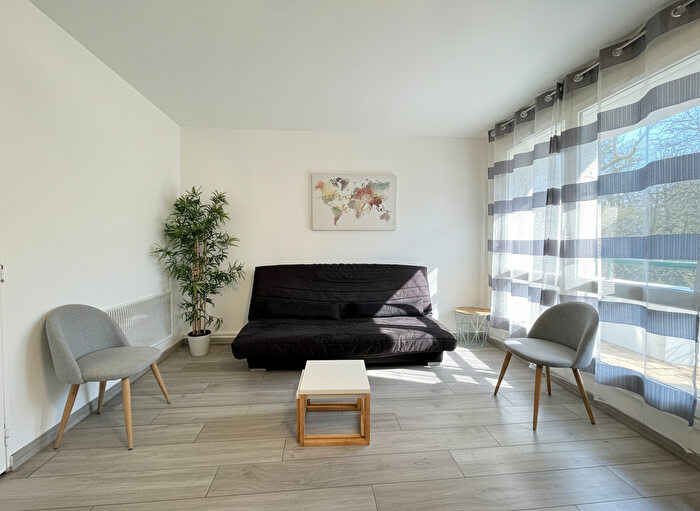 Appartement à vendre - Évry, Les Epinettes - 4 pièces - 3 chambres