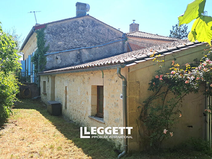 Maison à vendre - Saint-Romain-la-Virvée - 5 pièces - 3 chambres